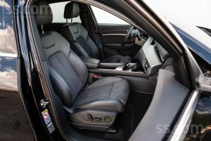 Black Audi E-Tron 2022 in Riga, with an engine capacity of 0.00 L and mileage of 35 thousand km for 35500 €, photo 7 on AUTOMOTO.COM.LV
