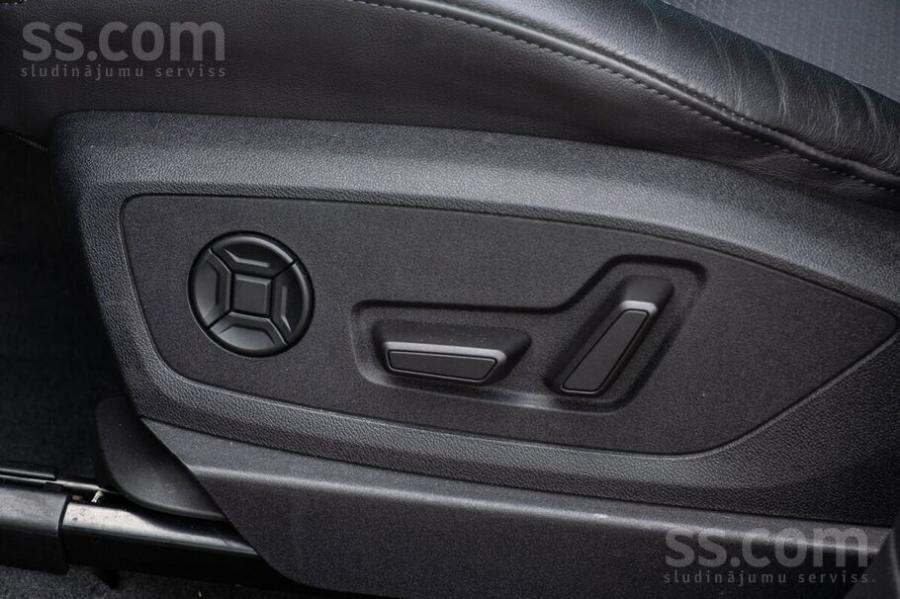 Black Audi E-Tron 2022 in Riga, with an engine capacity of 0.00 L and mileage of 35 thousand km for 35500 €, photo 17 on AUTOMOTO.COM.LV