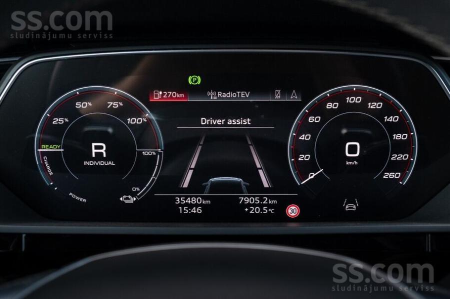 Black Audi E-Tron 2022 in Riga, with an engine capacity of 0.00 L and mileage of 35 thousand km for 35500 €, photo 20 on AUTOMOTO.COM.LV