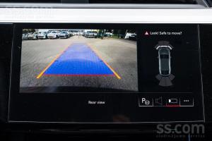 Black Audi E-Tron 2022 in Riga, with an engine capacity of 0.00 L and mileage of 35 thousand km for 35500 €, photo 23 on AUTOMOTO.COM.LV