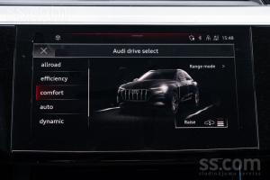 Black Audi E-Tron 2022 in Riga, with an engine capacity of 0.00 L and mileage of 35 thousand km for 35500 €, photo 24 on AUTOMOTO.COM.LV