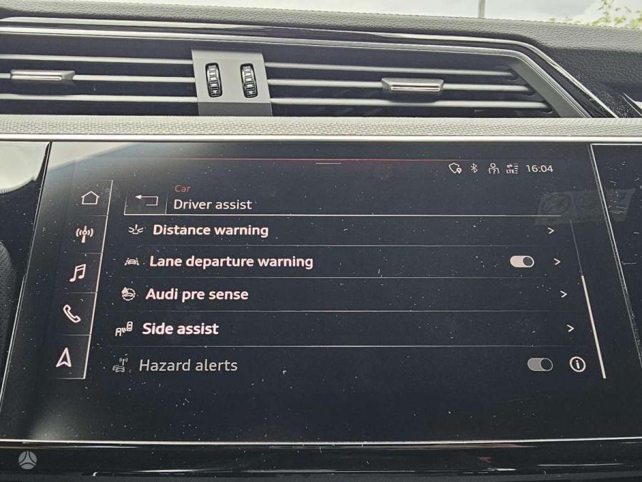 Black Audi E-Tron 2022 in Vilnius, with an engine capacity of 0.00 L and mileage of 79 thousand km for 36900 €, photo 24 on AUTOMOTO.COM.LV