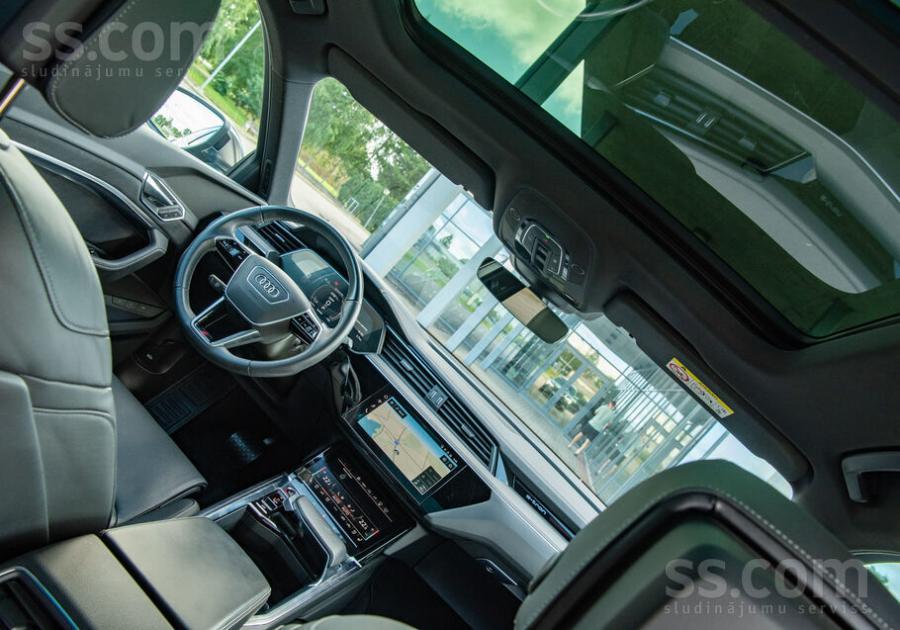 Черный Ауди E-Tron 2022 в Цесис, объемом двигателя 0.00 л и пробегом 38 тыс. км за 45375 €, фото 35 на AUTOMOTO.COM.LV