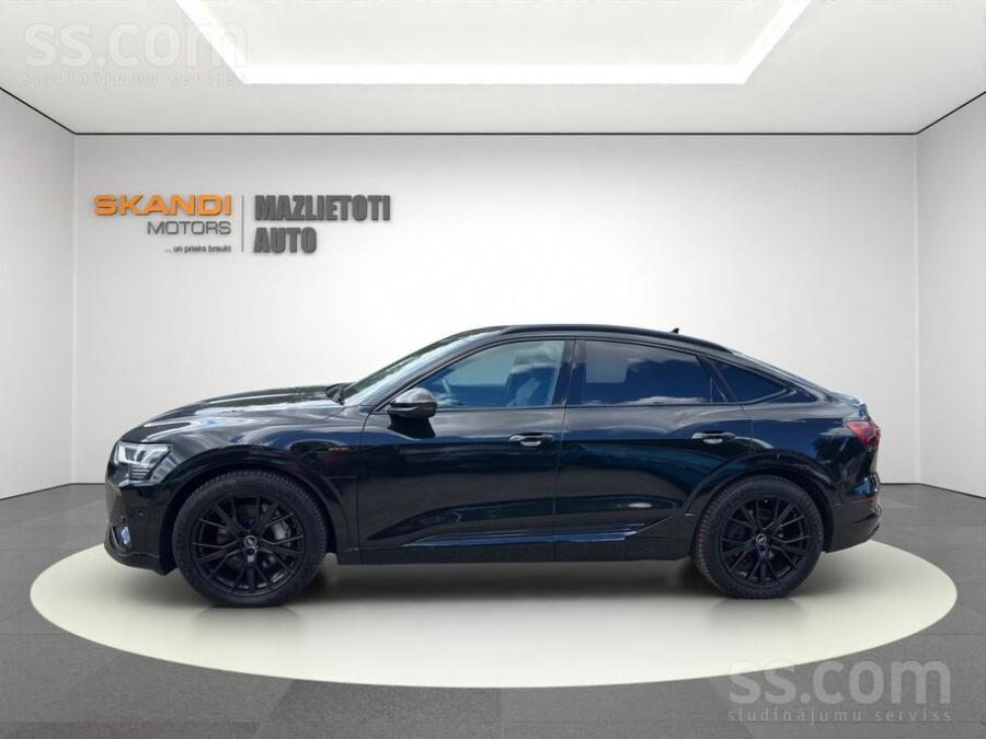Черный Ауди E-Tron 2022 в Рига, объемом двигателя 0.00 л и пробегом 58 тыс. км за 33990 €, фото 4 на AUTOMOTO.COM.LV