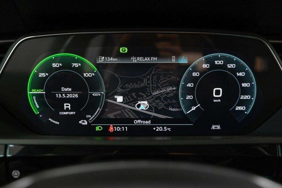 Черный Ауди E-Tron 2022 в Вильнюс, объемом двигателя 0.00 л и пробегом 58 тыс. км за 27900 €, фото 11 на AUTOMOTO.COM.LV