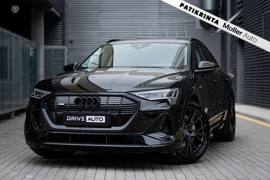 Black Audi E-Tron 2022 in Vilnius, with an engine capacity of 0.00 L and mileage of 45 thousand km for 36900 €, photo 1 on AUTOMOTO.COM.LV