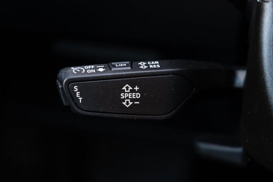 Melns Audi E-Tron 2022 Rīga, ar dzinēja tilpumu 0.00 L un nobraukumu 60 tūkst. km par 31900 €, foto 18 vietnē AUTOMOTO.COM.LV
