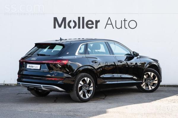 Melns Audi E-Tron 2022 Rīga, ar dzinēja tilpumu 0.00 L un nobraukumu 60 tūkst. km par 31900 €, foto 4 vietnē AUTOMOTO.COM.LV