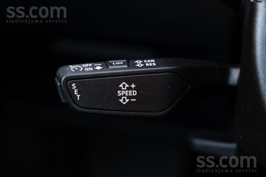 Black Audi E-Tron 2022 in Riga, with an engine capacity of 0.00 L and mileage of 60 thousand km for 31900 €, photo 18 on AUTOMOTO.COM.LV