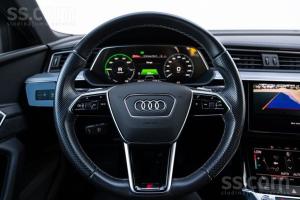 Black Audi E-Tron 2022 in Riga, with an engine capacity of 0.00 L and mileage of 60 thousand km for 31900 €, photo 19 on AUTOMOTO.COM.LV