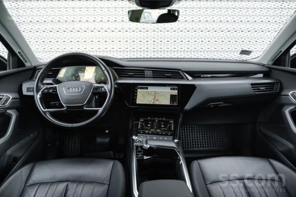 Melns Audi E-Tron 2022 Rīga, ar dzinēja tilpumu 0.00 L un nobraukumu 133 tūkst. km par 27800 €, foto 6 vietnē AUTOMOTO.COM.LV