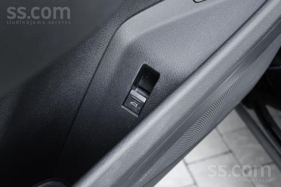 Melns Audi E-Tron 2022 Rīga, ar dzinēja tilpumu 0.00 L un nobraukumu 133 tūkst. km par 27800 €, foto 9 vietnē AUTOMOTO.COM.LV
