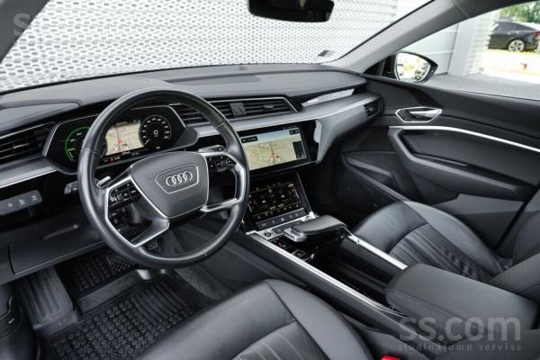 Melns Audi E-Tron 2022 Rīga, ar dzinēja tilpumu 0.00 L un nobraukumu 133 tūkst. km par 27800 €, foto 10 vietnē AUTOMOTO.COM.LV