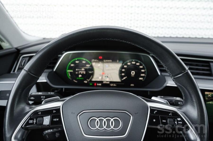 Melns Audi E-Tron 2022 Rīga, ar dzinēja tilpumu 0.00 L un nobraukumu 133 tūkst. km par 27800 €, foto 17 vietnē AUTOMOTO.COM.LV