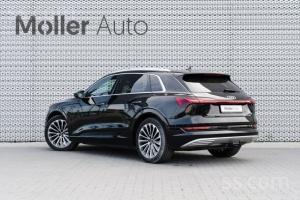 Melns Audi E-Tron 2022 Rīga, ar dzinēja tilpumu 0.00 L un nobraukumu 74 tūkst. km par 39300 €, foto 4 vietnē AUTOMOTO.COM.LV