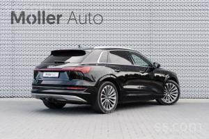 Melns Audi E-Tron 2022 Rīga, ar dzinēja tilpumu 0.00 L un nobraukumu 74 tūkst. km par 39300 €, foto 5 vietnē AUTOMOTO.COM.LV