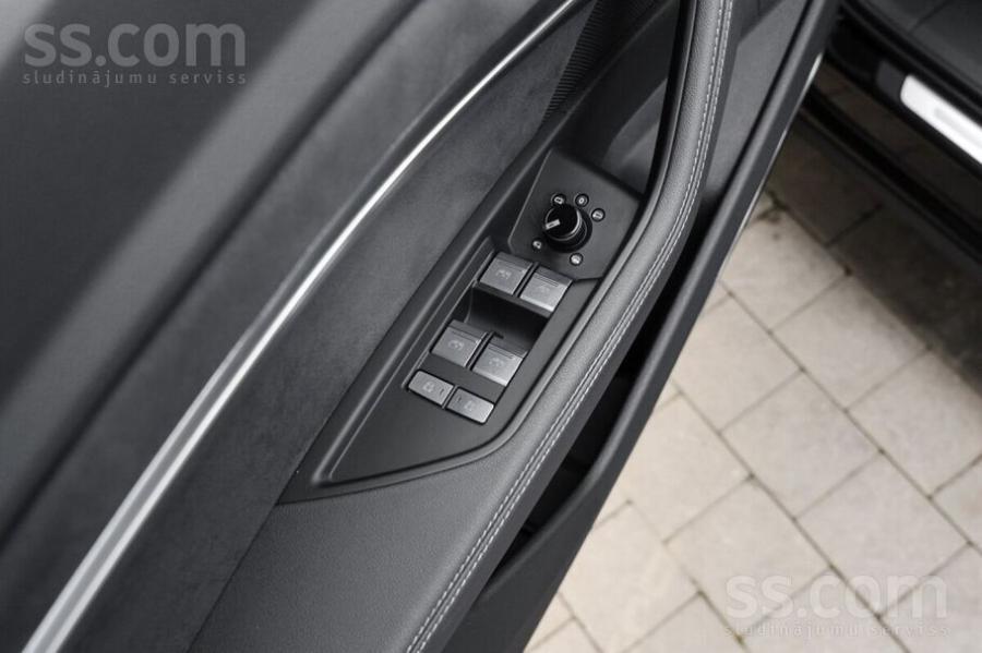 Melns Audi E-Tron 2022 Rīga, ar dzinēja tilpumu 0.00 L un nobraukumu 74 tūkst. km par 39300 €, foto 12 vietnē AUTOMOTO.COM.LV
