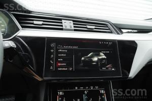 Melns Audi E-Tron 2022 Rīga, ar dzinēja tilpumu 0.00 L un nobraukumu 74 tūkst. km par 39300 €, foto 25 vietnē AUTOMOTO.COM.LV