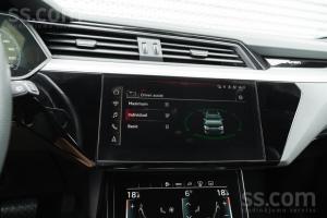 Melns Audi E-Tron 2022 Rīga, ar dzinēja tilpumu 0.00 L un nobraukumu 74 tūkst. km par 39300 €, foto 27 vietnē AUTOMOTO.COM.LV