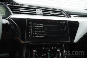Melns Audi E-Tron 2022 Rīga, ar dzinēja tilpumu 0.00 L un nobraukumu 74 tūkst. km par 39300 €, foto 28 vietnē AUTOMOTO.COM.LV