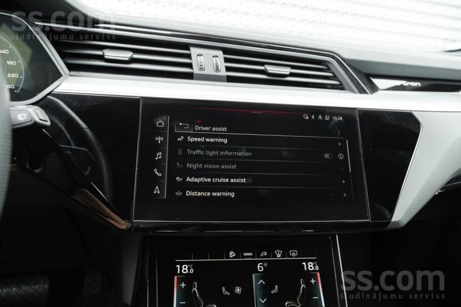 Melns Audi E-Tron 2022 Rīga, ar dzinēja tilpumu 0.00 L un nobraukumu 74 tūkst. km par 39300 €, foto 28 vietnē AUTOMOTO.COM.LV