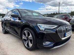 Черный Ауди E-Tron 2022 в Вильнюс, объемом двигателя 0.00 л и пробегом 97 тыс. км за 32600 €, фото 5 на AUTOMOTO.COM.LV