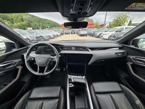 Черный Ауди E-Tron 2022 в Вильнюс, объемом двигателя 0.00 л и пробегом 79 тыс. км за 36500 €, фото 10 на AUTOMOTO.COM.LV