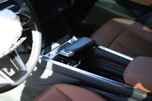 Melns Audi E-Tron 2022 Viļņa, ar dzinēja tilpumu 0.00 L un nobraukumu 65 tūkst. km par 17900 €, foto 20 vietnē AUTOMOTO.COM.LV