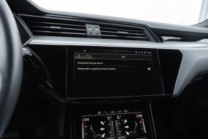 Черный Ауди E-Tron 2022 в Рига, объемом двигателя 0.00 л и пробегом 86 тыс. км за 35950 €, фото 26 на AUTOMOTO.COM.LV