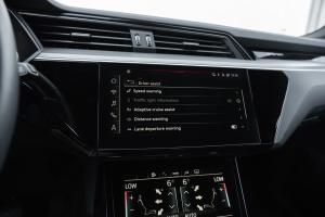 Черный Ауди E-Tron 2022 в Рига, объемом двигателя 0.00 л и пробегом 86 тыс. км за 35950 €, фото 33 на AUTOMOTO.COM.LV