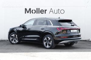 Black Audi E-Tron 2022 in Riga, with an engine capacity of 0.00 L and mileage of 86 thousand km for 35950 €, photo 4 on AUTOMOTO.COM.LV