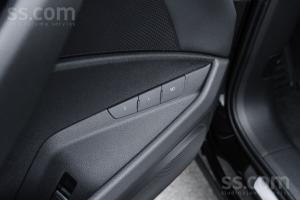 Black Audi E-Tron 2022 in Riga, with an engine capacity of 0.00 L and mileage of 86 thousand km for 35950 €, photo 14 on AUTOMOTO.COM.LV