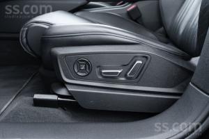 Black Audi E-Tron 2022 in Riga, with an engine capacity of 0.00 L and mileage of 86 thousand km for 35950 €, photo 16 on AUTOMOTO.COM.LV