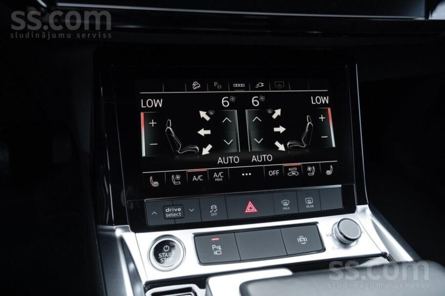 Black Audi E-Tron 2022 in Riga, with an engine capacity of 0.00 L and mileage of 86 thousand km for 35950 €, photo 23 on AUTOMOTO.COM.LV