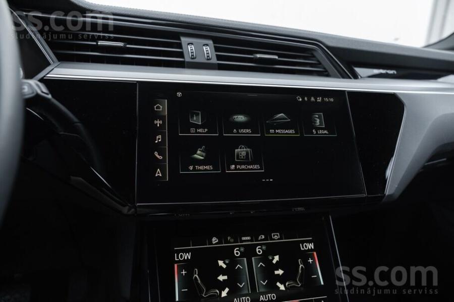 Black Audi E-Tron 2022 in Riga, with an engine capacity of 0.00 L and mileage of 86 thousand km for 35950 €, photo 44 on AUTOMOTO.COM.LV