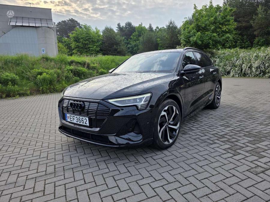 Melns Audi E-Tron 2022 Viļņa, ar dzinēja tilpumu 0.00 L un nobraukumu 163 tūkst. km par 29544 €, foto 3 vietnē AUTOMOTO.COM.LV