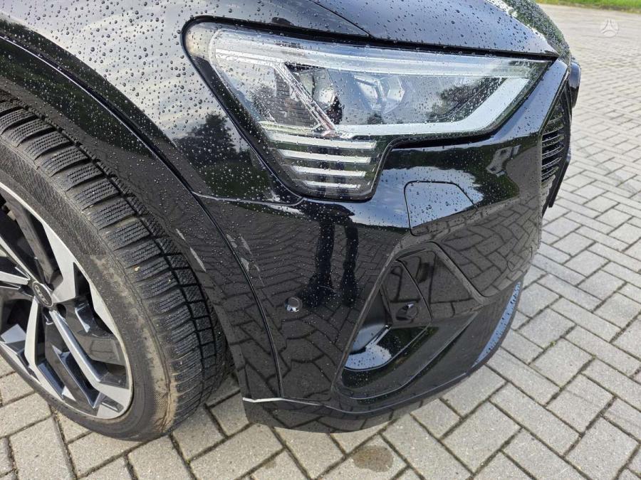 Melns Audi E-Tron 2022 Viļņa, ar dzinēja tilpumu 0.00 L un nobraukumu 163 tūkst. km par 29544 €, foto 10 vietnē AUTOMOTO.COM.LV