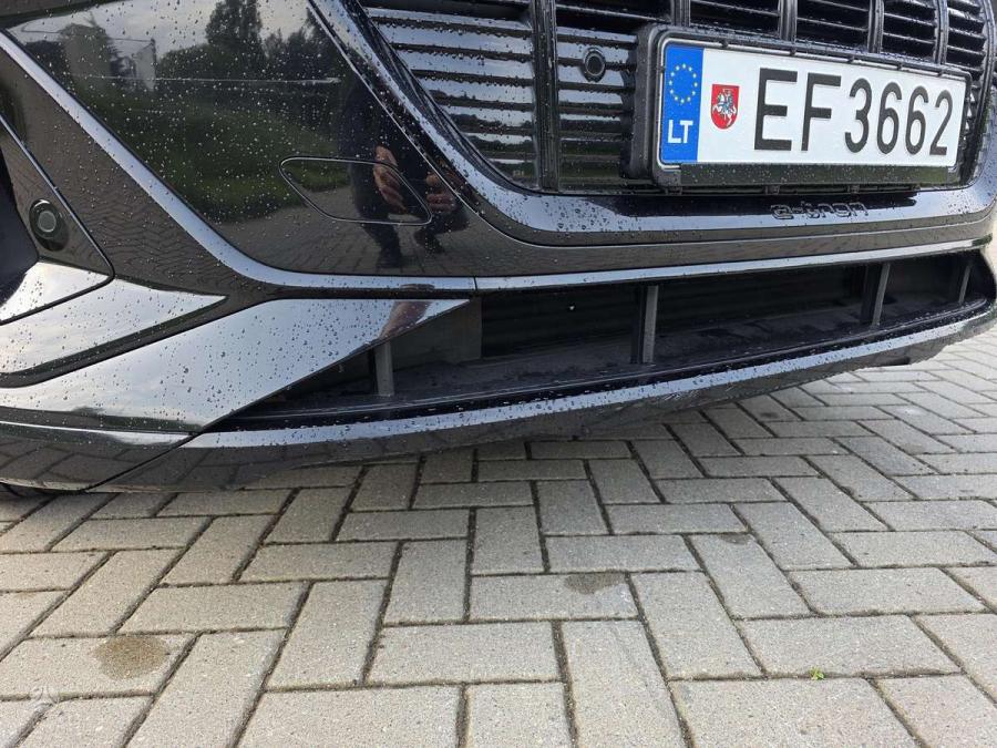 Melns Audi E-Tron 2022 Viļņa, ar dzinēja tilpumu 0.00 L un nobraukumu 163 tūkst. km par 29544 €, foto 11 vietnē AUTOMOTO.COM.LV