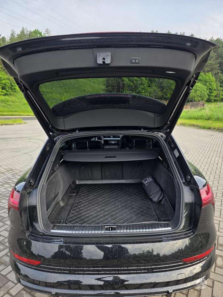 Melns Audi E-Tron 2022 Viļņa, ar dzinēja tilpumu 0.00 L un nobraukumu 163 tūkst. km par 29544 €, foto 14 vietnē AUTOMOTO.COM.LV