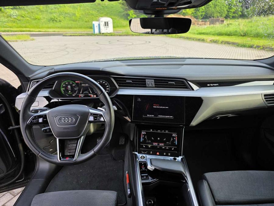 Melns Audi E-Tron 2022 Viļņa, ar dzinēja tilpumu 0.00 L un nobraukumu 163 tūkst. km par 29544 €, foto 20 vietnē AUTOMOTO.COM.LV