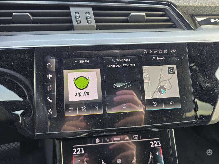 Melns Audi E-Tron 2022 Viļņa, ar dzinēja tilpumu 0.00 L un nobraukumu 163 tūkst. km par 29544 €, foto 23 vietnē AUTOMOTO.COM.LV