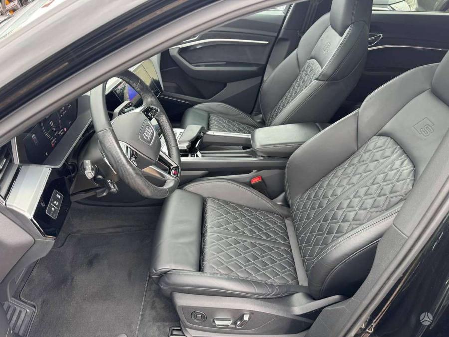 Melns Audi E-Tron 2022 Viļņa, ar dzinēja tilpumu 0.00 L un nobraukumu 135 tūkst. km par 33800 €, foto 12 vietnē AUTOMOTO.COM.LV