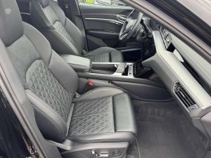 Melns Audi E-Tron 2022 Viļņa, ar dzinēja tilpumu 0.00 L un nobraukumu 135 tūkst. km par 33800 €, foto 18 vietnē AUTOMOTO.COM.LV