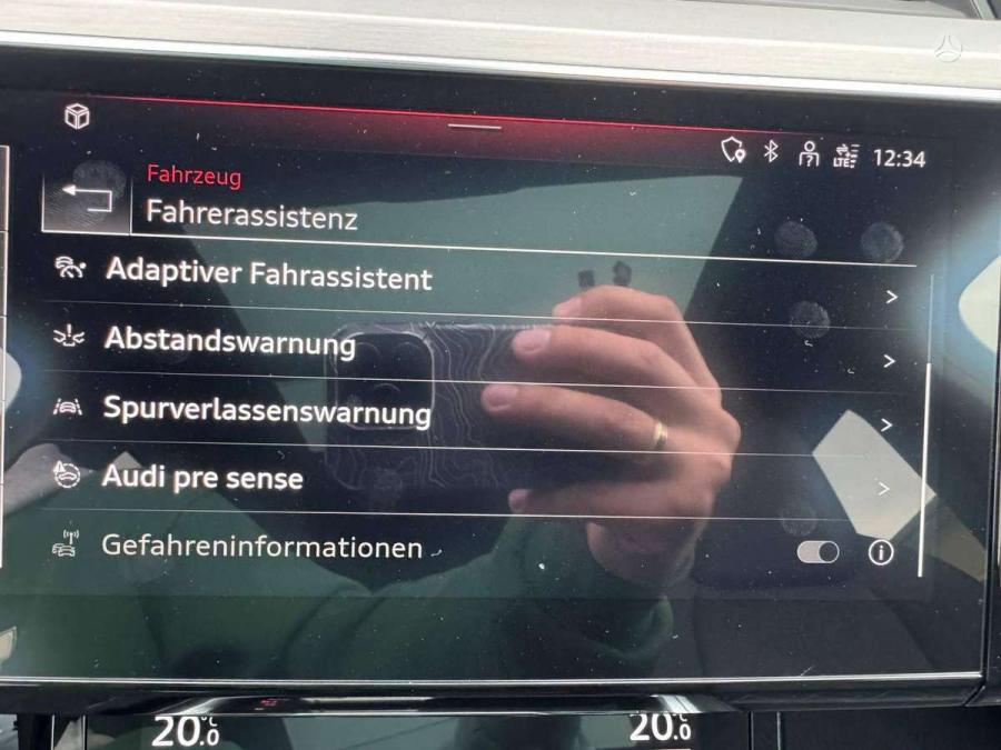 Melns Audi E-Tron 2022 Viļņa, ar dzinēja tilpumu 0.00 L un nobraukumu 135 tūkst. km par 33800 €, foto 24 vietnē AUTOMOTO.COM.LV