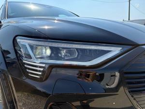 Melns Audi E-Tron 2022 Viļņa, ar dzinēja tilpumu 0.00 L un nobraukumu 33 tūkst. km par 40400 €, foto 5 vietnē AUTOMOTO.COM.LV