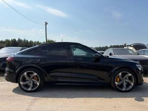Melns Audi E-Tron 2022 Viļņa, ar dzinēja tilpumu 0.00 L un nobraukumu 33 tūkst. km par 40400 €, foto 6 vietnē AUTOMOTO.COM.LV