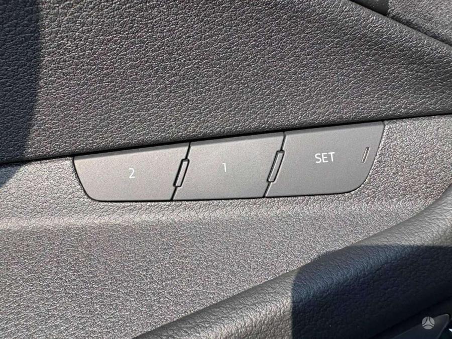 Melns Audi E-Tron 2022 Viļņa, ar dzinēja tilpumu 0.00 L un nobraukumu 33 tūkst. km par 40400 €, foto 16 vietnē AUTOMOTO.COM.LV