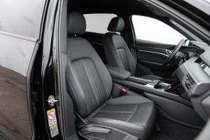Melns Audi E-Tron 2022 Rīga, ar dzinēja tilpumu 0.00 L un nobraukumu 45 tūkst. km par 33500 €, foto 8 vietnē AUTOMOTO.COM.LV
