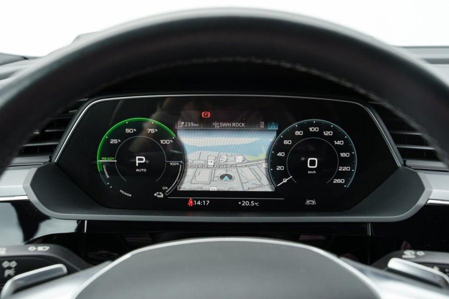 Melns Audi E-Tron 2022 Rīga, ar dzinēja tilpumu 0.00 L un nobraukumu 45 tūkst. km par 33500 €, foto 15 vietnē AUTOMOTO.COM.LV