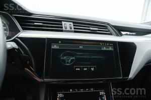 Melns Audi E-Tron 2022 Rīga, ar dzinēja tilpumu 0.00 L un nobraukumu 45 tūkst. km par 33500 €, foto 19 vietnē AUTOMOTO.COM.LV